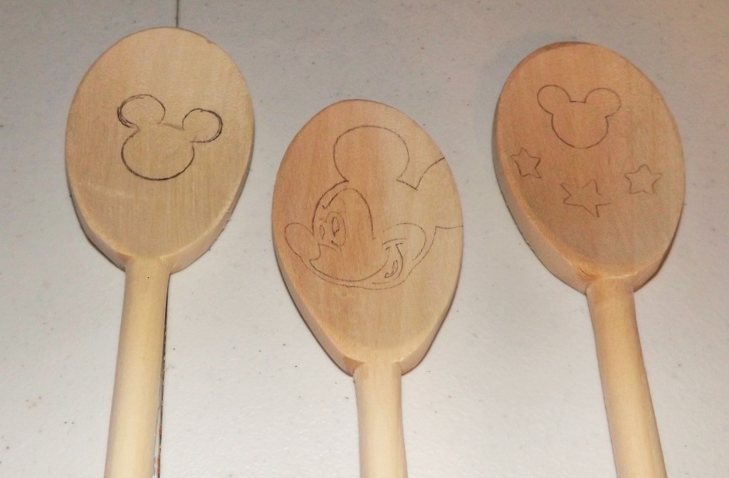 Wood Burned Mickey Mouse Spoons – Wonderful Creations