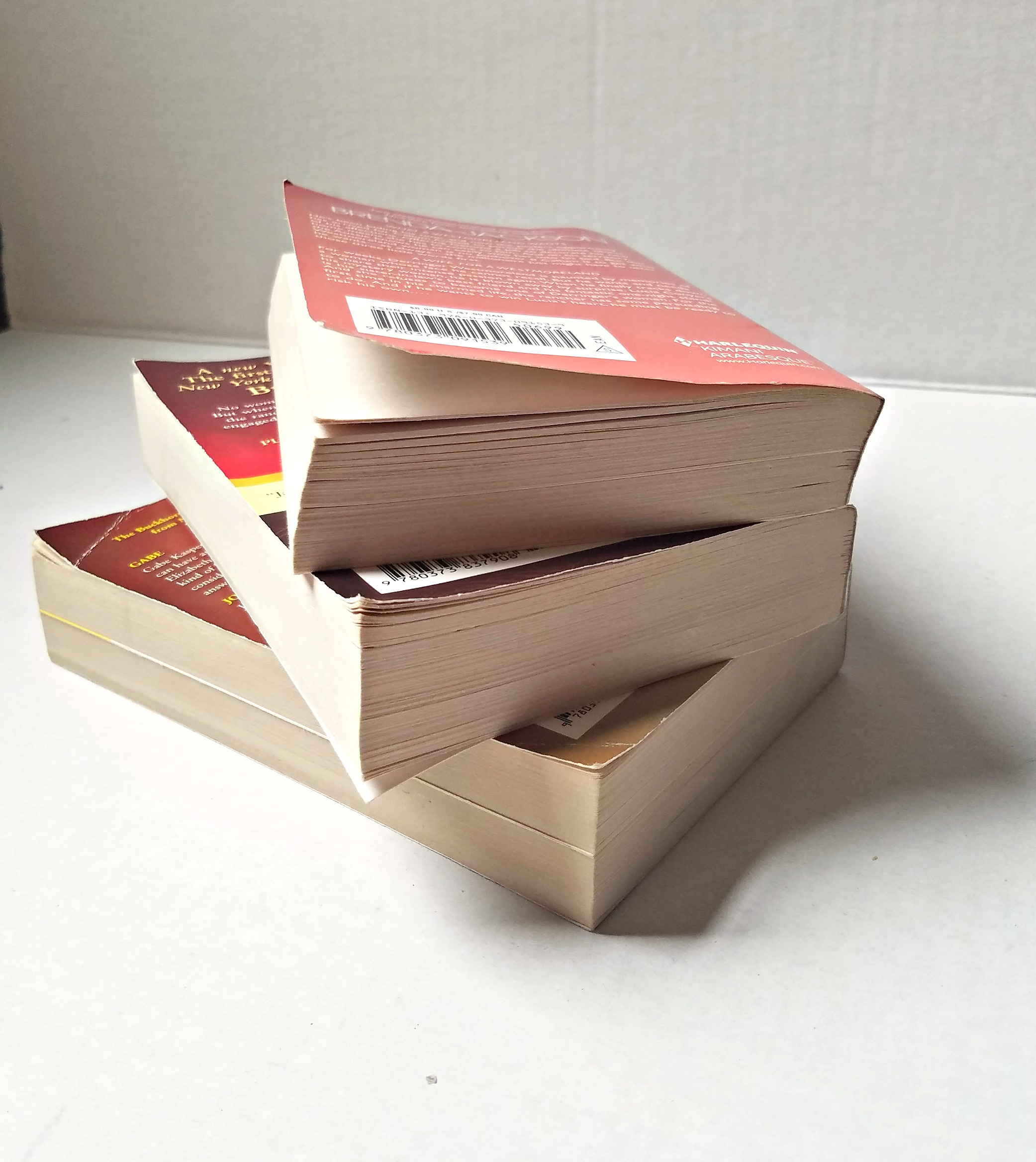 DIY: Cover Books with Wrapping Paper – Wonderful Creations